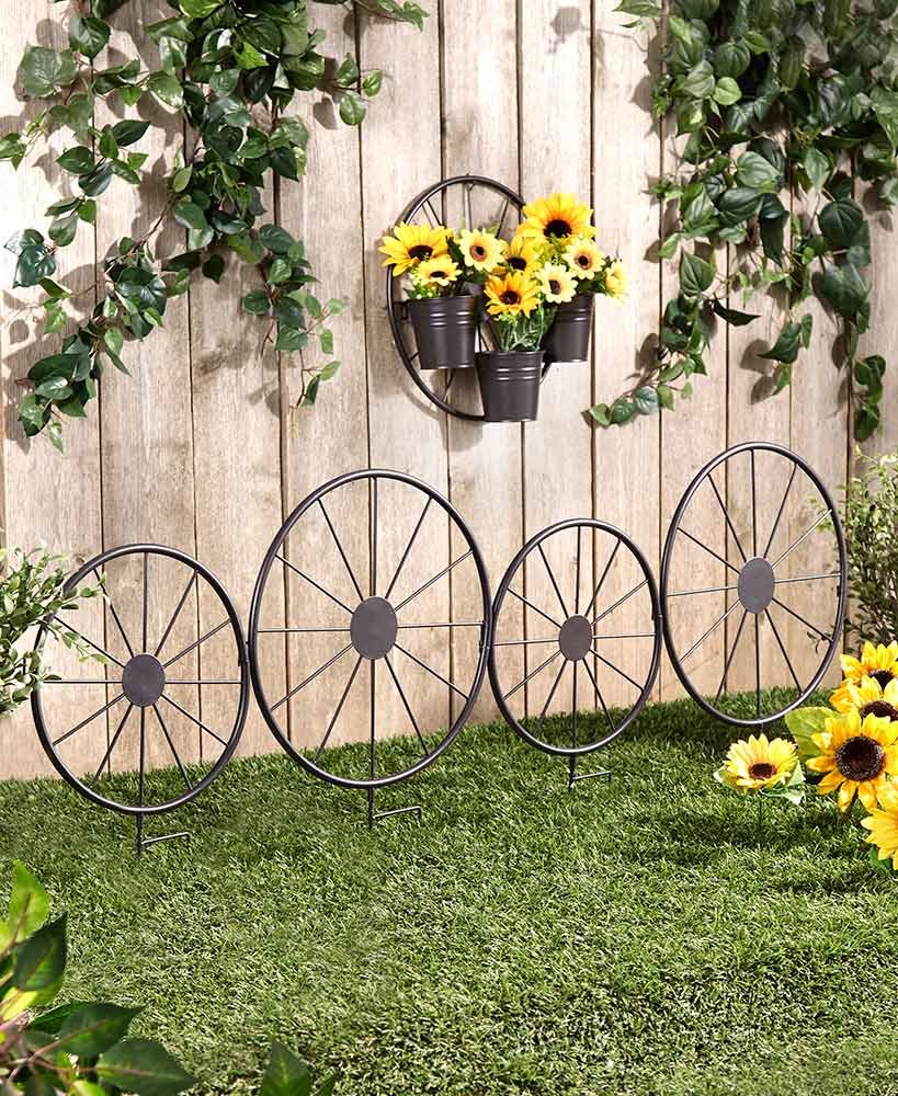Wagon Wheel Fence – Wild West Living